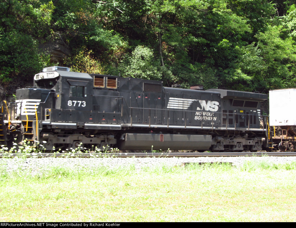 NS 8773
